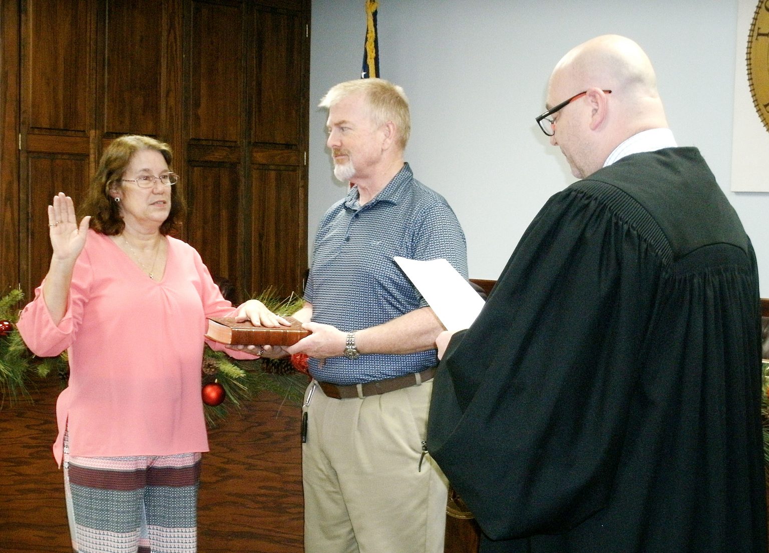 Teresa J. Mason Sworn Into Office – The Dillon Herald